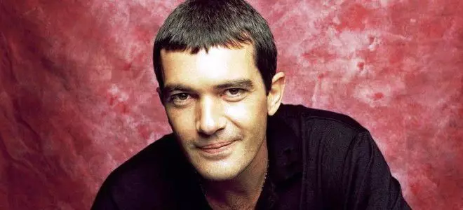 Rost Antonio Banderas.