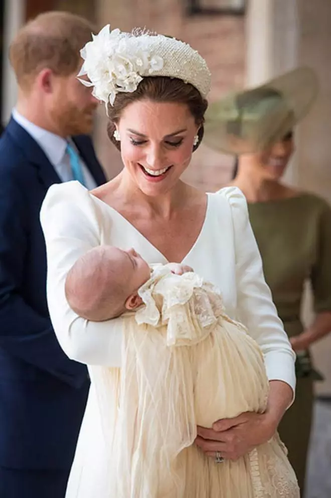 Kate Middleton le Prionsa Louis