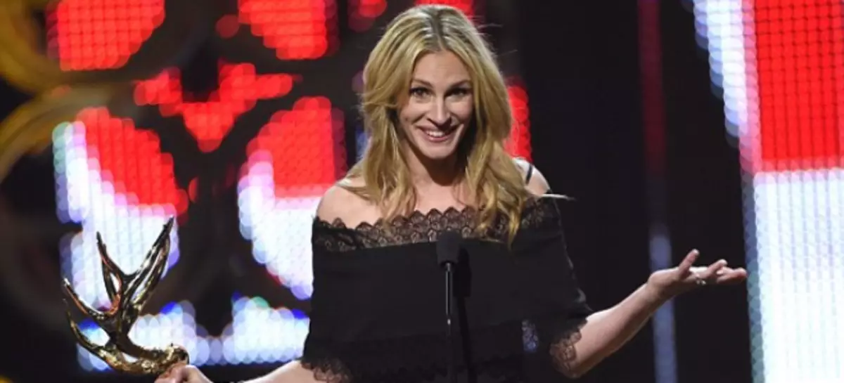 Η Julia Roberts επανέλαβε ένα φιλί από την ταινία 