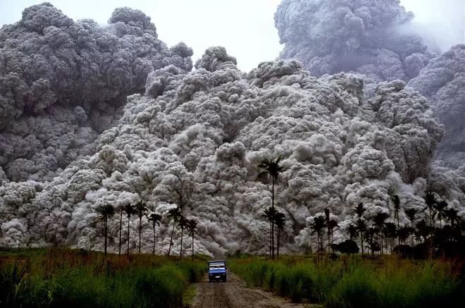 Pyriclastic threads that covered the neighborhood of PinatouBo during an eruption of 1991