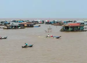 Lake Tonleshap - a fonte do río do mesmo nome