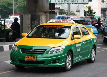 Normal Taxi in Kambodza