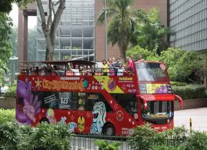 Tourist fiara fitateram-bahoaka tao Singapore