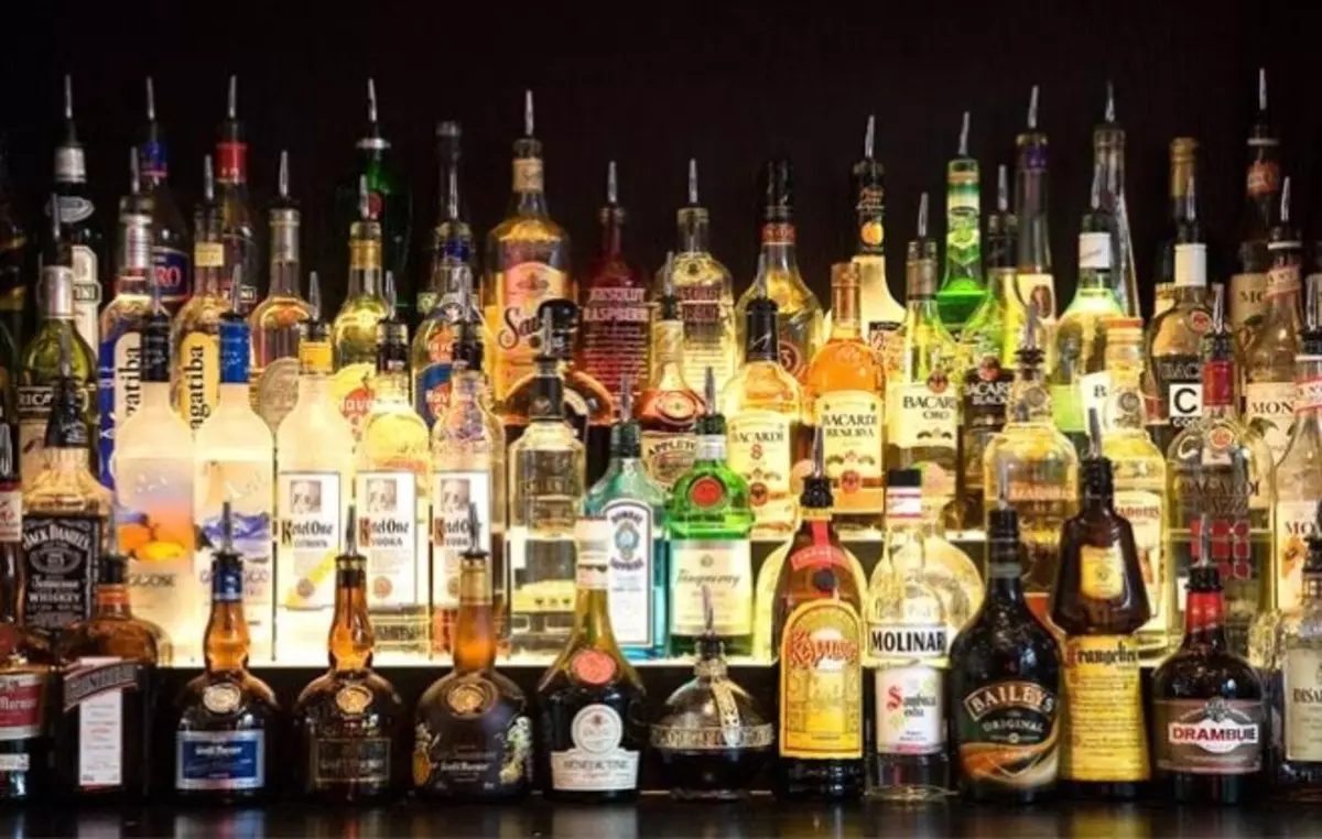 Alkohol hanya dijual di restoran dan bar