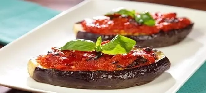 Stuffed eggplants in the oven