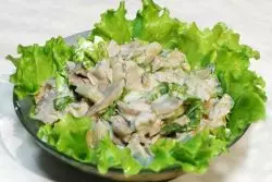 Salad ayam keju