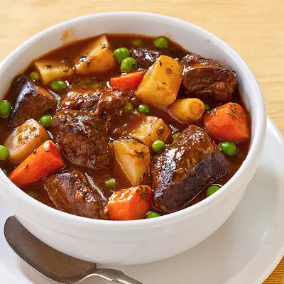 Carne estofada con verduras