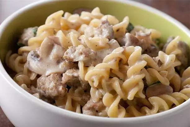 Macaroni ne Mushrooms