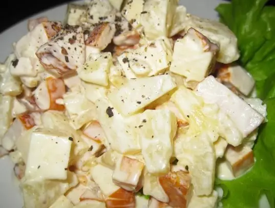 Salade "ananas avec poulet" - recette