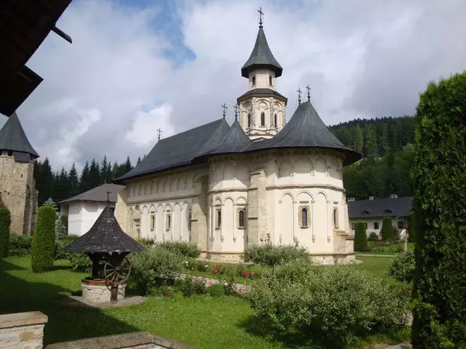 I-monastery pfana