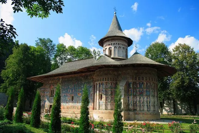 Tu viện Voronets ở Romania