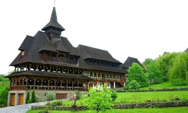 Byrsana monastère en Roumanie