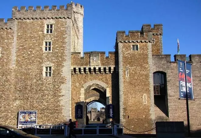 Castelo de Cardiff.