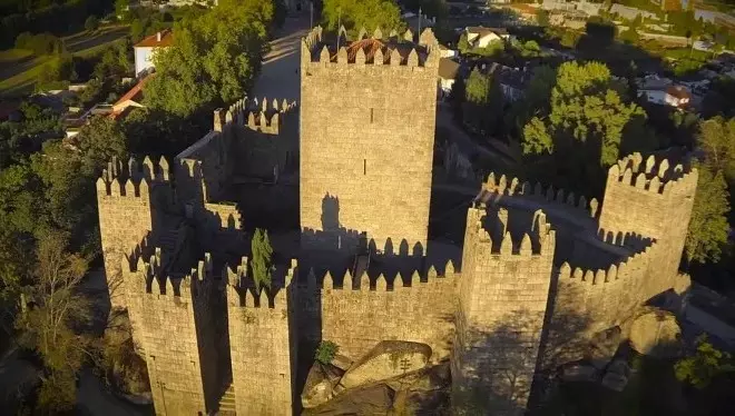 Castle Guimaraes.