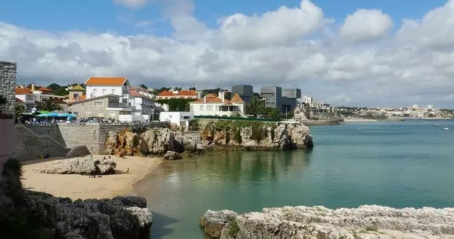 Cascais.