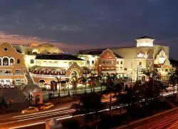 San Marino Outlets.