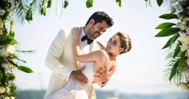 Star Wedding: Bukuk Ozchivit en Fakhrya Eugengen gewen in Istanbul