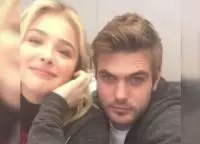 Selfie chloe marc və alex sıra