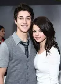 David Henry - Ngụgụ Selena Gomez mgbe Justin Bieber