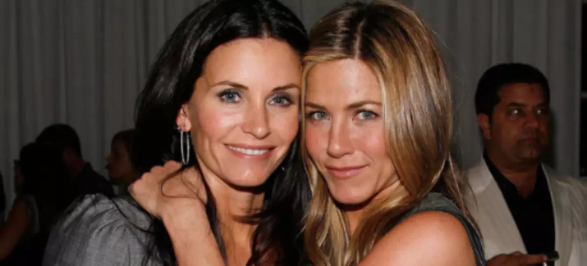 Courtney Cox ntabwo yifuza ubukwe nka Jennifer Aniston