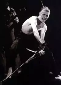 David Bowie ar an stáitse