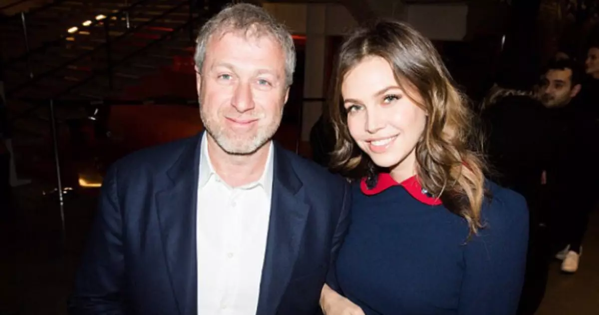 Romano Abramovich at Daria Zhukova bred.