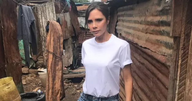 Hönnuður Victoria Beckham flaug til Kenýa sem hluti af íþróttaþjónustunni