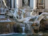 Đài phun nước Trevi ở Rome5