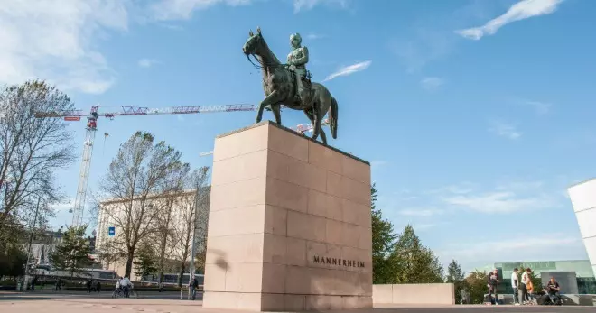 Monumento Mannerheim, Mannerhemin Patsas - Helsinko