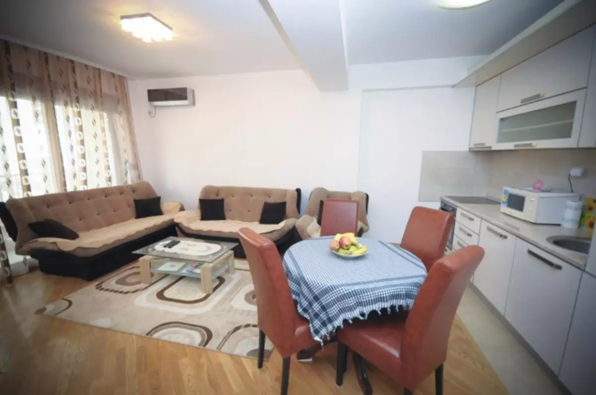 Adelisa apartamentuak Budvan