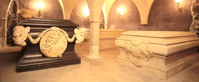 crypt