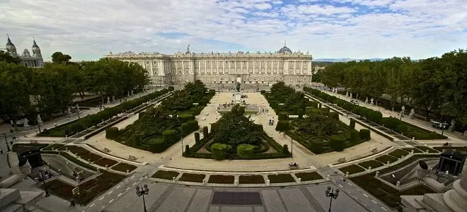 Plaça d'Orient