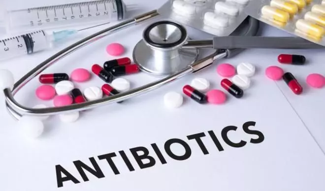Antibakteriese terapie kan nie onderbreek