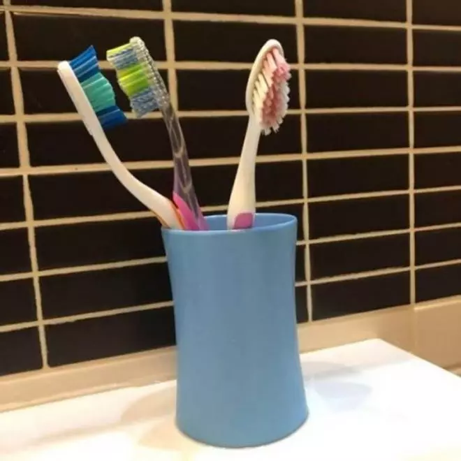 Tulungan ang toothbrush