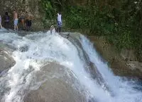 Szépségét és erejét Dunns River vízesések