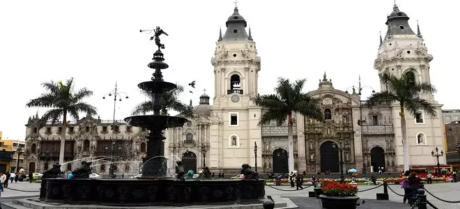 Lima katedral utsikt