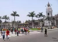 Quadrado em frente à catedral