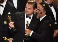 Leonardo di Caprio tog sin första Oscar 162025_9