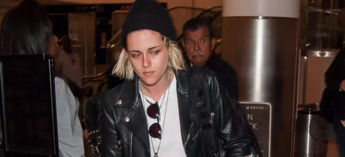 Kristen Stewart sarışın rəngdədir