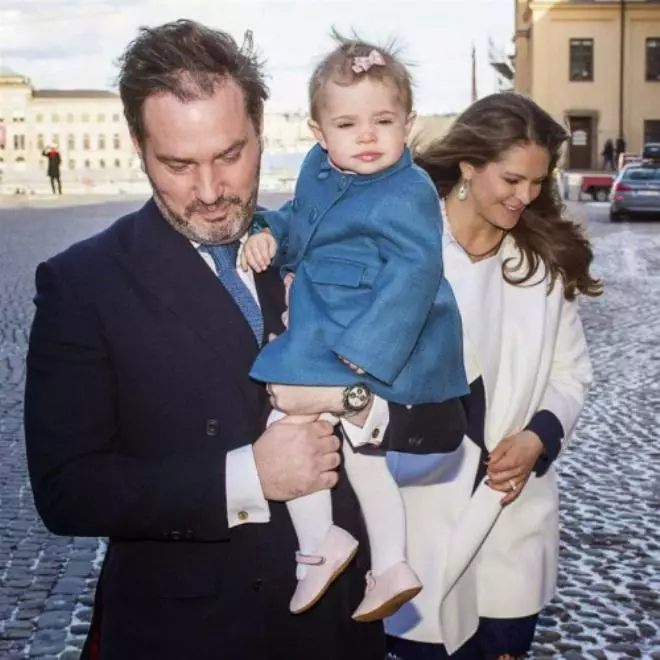 Princess Madeleine miaraka amin'ny vadiny sy ny zanany vavy Leonor