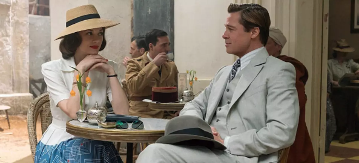 Brad Pitt na-ebo Angelina Jolie na ọdịda nke ihe nkiri ya na Marion Coundar