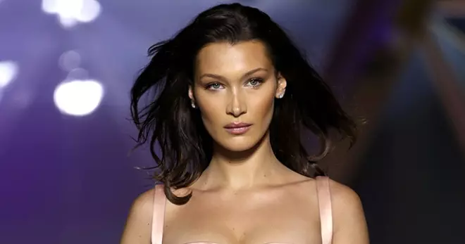 "Bella Hadid" modelis neigia plastinę chirurgiją