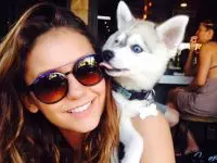 រូបថត Nina Dobrev ពី Instagram 1