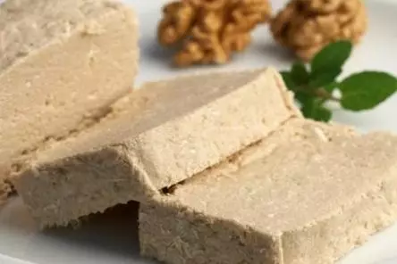 Halva სახლში