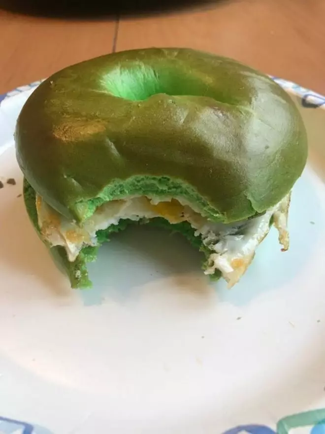 Green bun.