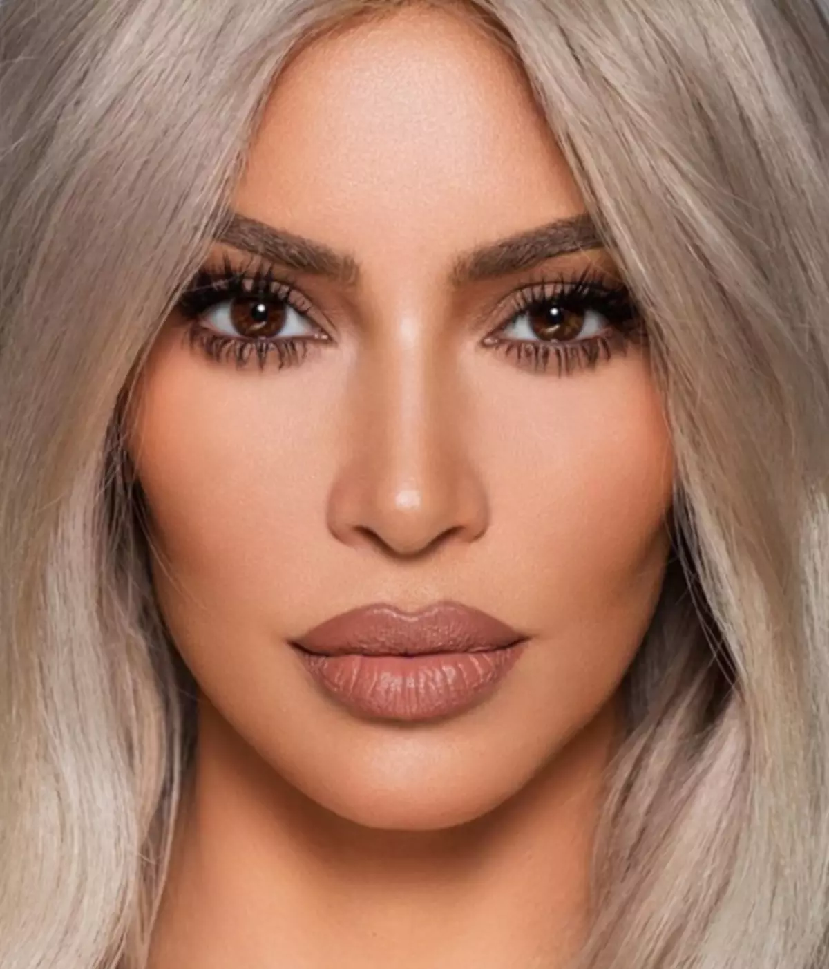 Kim Kardashian ngumumkeun tindakan