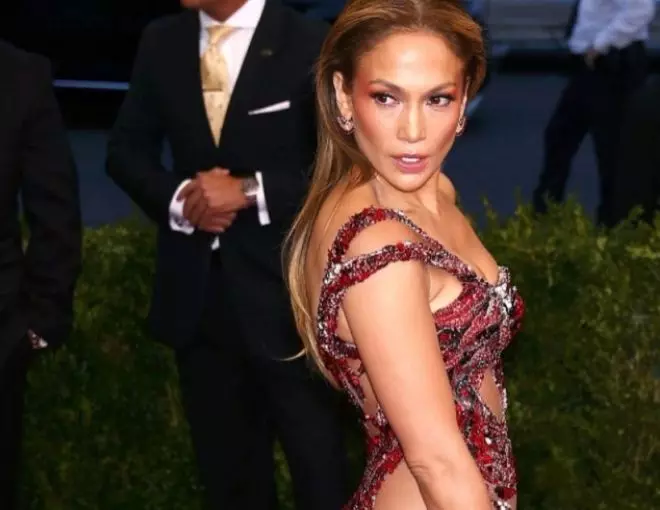 48-year-old Jennifer Lopez told how supports itself in perfect form