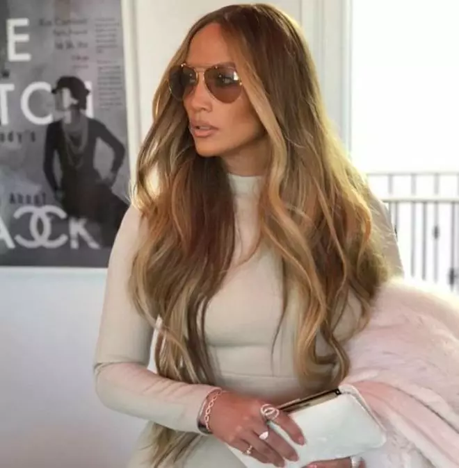 J. Lo sap com tenir cura de tu mateix