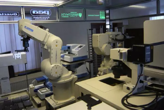 Robot laboratorium