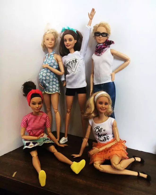 Κούκλες από την ομάδα